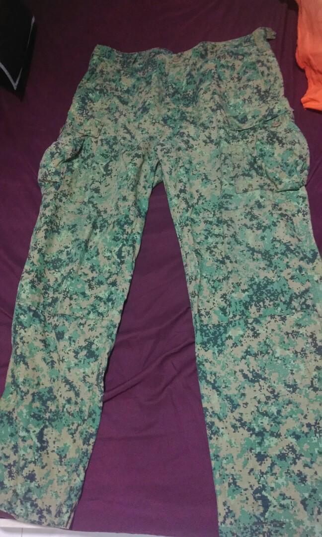 SAF Army no 4, Men's Fashion, Tops & Sets, Formal Shirts on Carousell