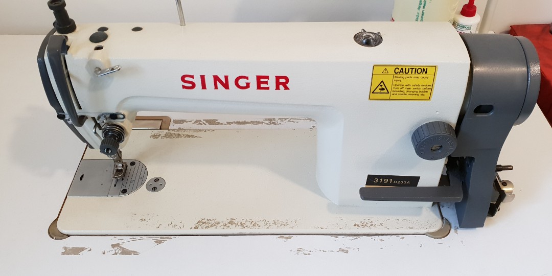 Singer Electric Sewing Machine 3191 D200A, Hobbies & Toys, Stationery ...