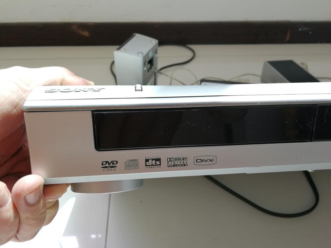Sony DVD home theatre system dav-dz10, TV & Home Appliances, TV ...