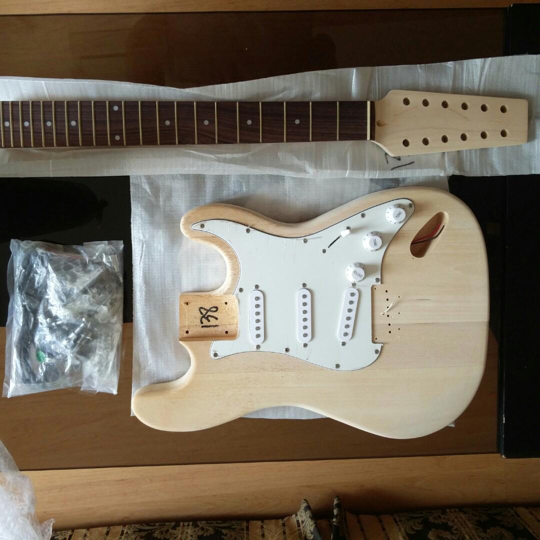 12 String Stratocaster Guitar Kit, Hobbies & Toys, Music & Media ...