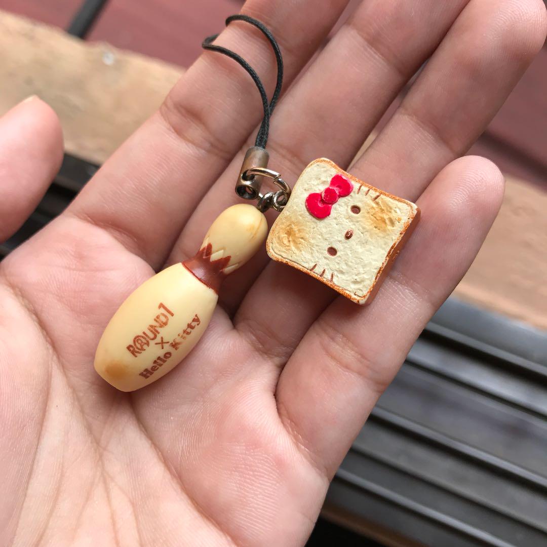 Round 1 x Hello Kitty Bread Keychain, Hobbies & Toys, Toys & Games on ...