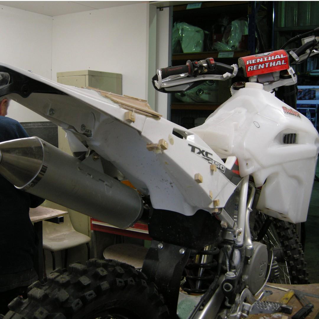 Safari Fuel Tanks Singapore Honda CRF1000L Africa Twin 32 Litres Fuel ...