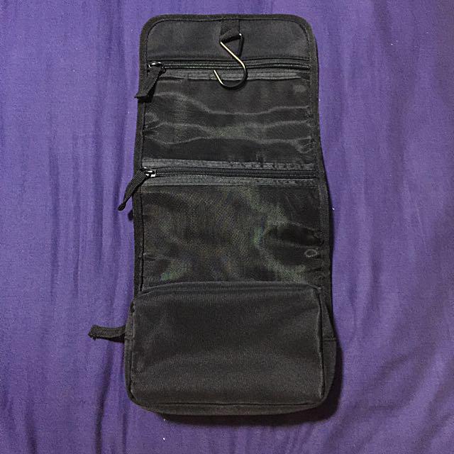 SK II Toiletries Pouch, Men's Fashion, Bags, Belt bags, Clutches and ...