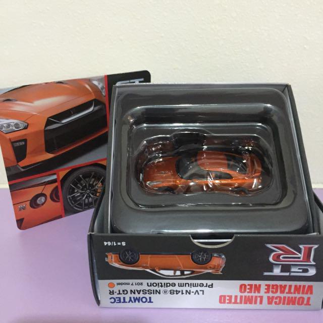 Tomica Limited Vintage Neo Nissan GT-R Premium Edition 2017 Model LV-N148a (Orange) LV-N148b ...
