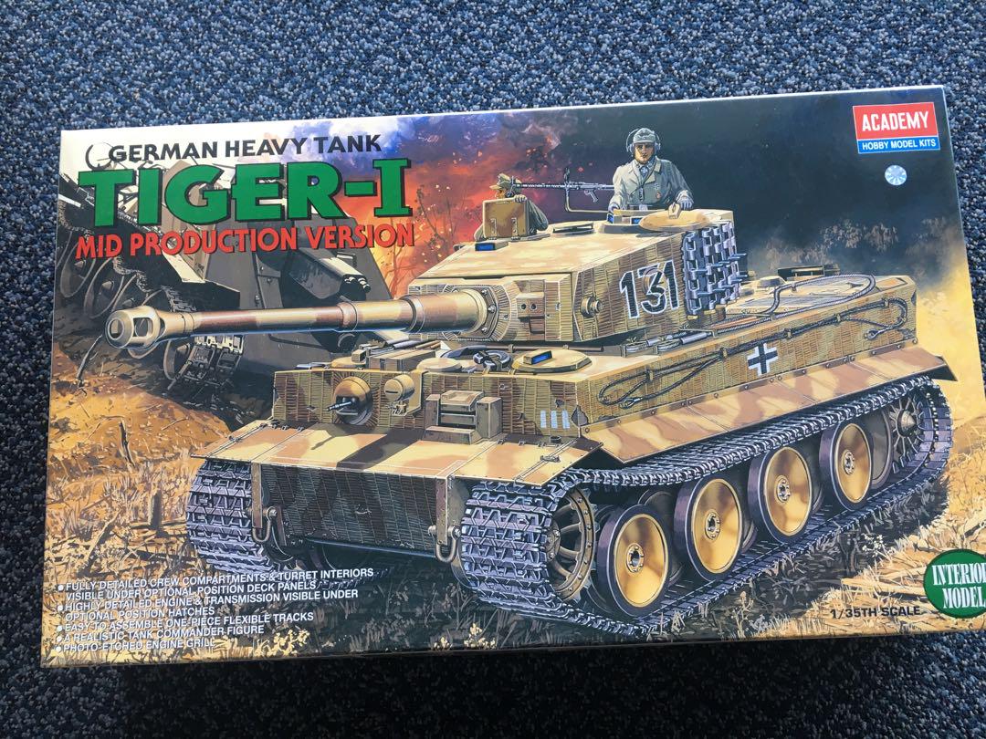 Academy 1/35 Tiger 1 Interior Model Panzer Grenadier Set, Toys & Games ...