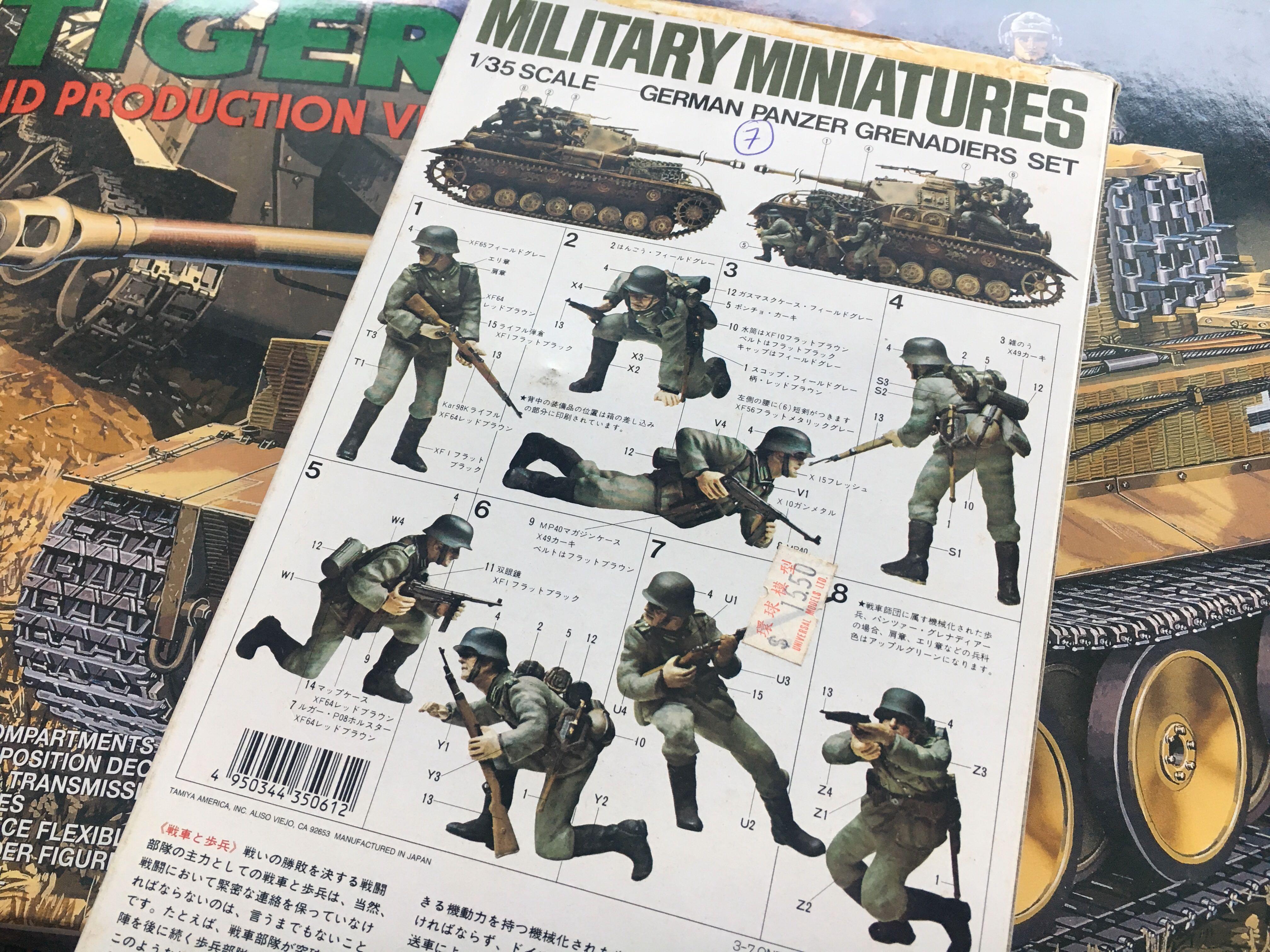 Academy 1/35 Tiger 1 Interior Model Panzer Grenadier Set, Toys & Games ...