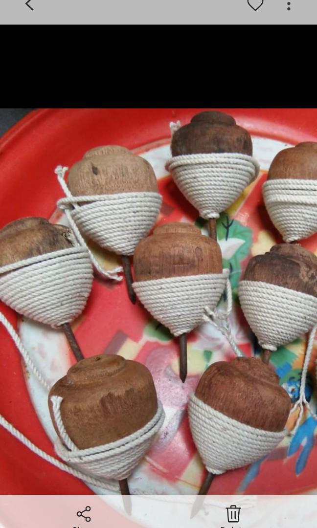 gasing kayu antik, Furniture & Home Living, Home Decor, Vases ...
