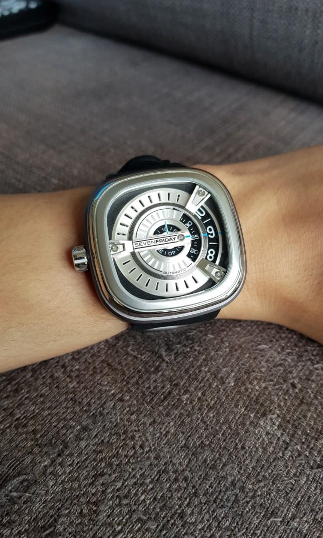 Sevenfriday M1-01 Very Good Conditions, Men's Fashion, Watches on Carousell