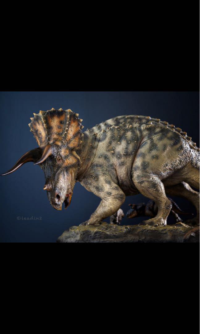 Sideshow Triceratops Dinosauria Statue exclusive, Hobbies & Toys, Toys ...