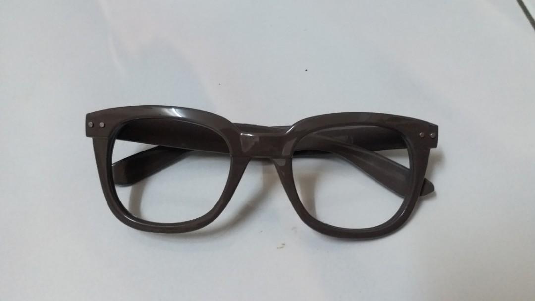 Spec frame, Women's Fashion, Watches & Accessories, Sunglasses ...