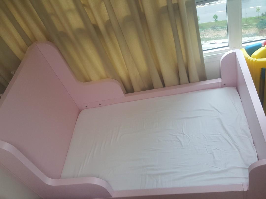 IKEA BUSUNGE kids Extendable bed, light pink,, Babies & Kids, Baby ...