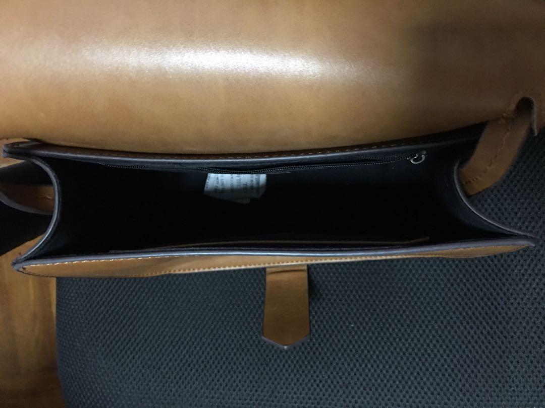 Mizzue Brian Wickware, Women's Fashion, Bags & Wallets, Cross-body Bags ...