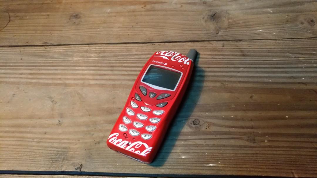 易利信 Ericsson × 可口可樂聯名手機（Coca-cola）—古物舊貨、懷舊古道具、復古擺飾、早期民藝、古董科技、企業品牌收藏, 手機 ...