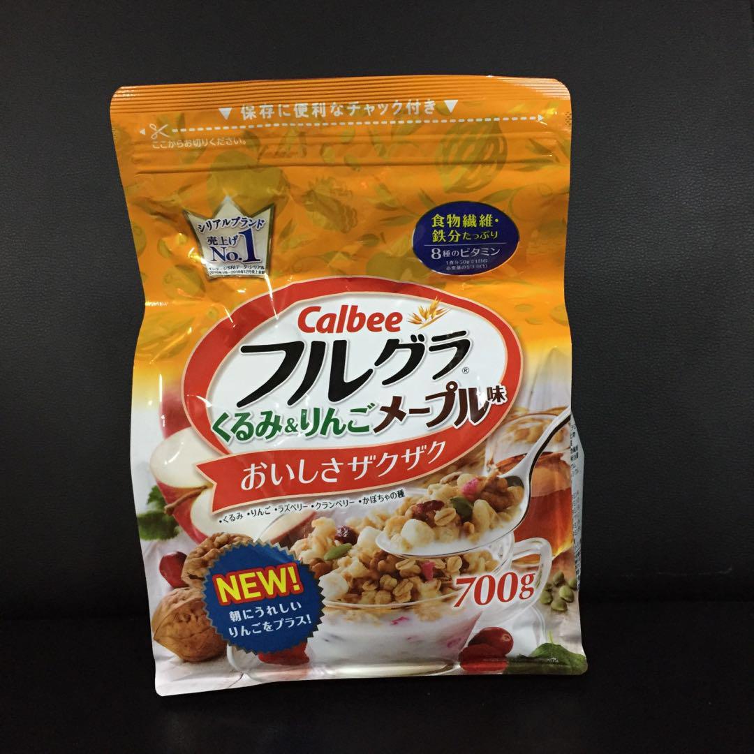 [Ready Stock] - Calbee Granola Walnut & Apple Maple 700g, Food & Drinks ...