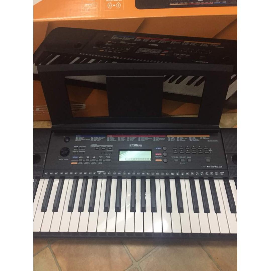 Yamaha Keyboard (PSR-E263), Hobbies & Toys, Music & Media, Musical ...