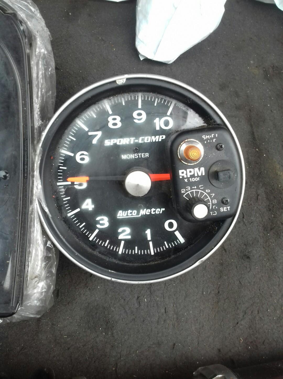 Auto Meter (USA) ori monster 5' rpm meter, Auto Accessories on Carousell