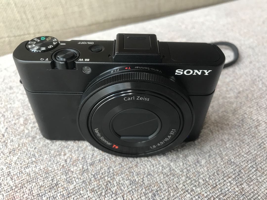 Sony RX100M2, Photography, Cameras on Carousell