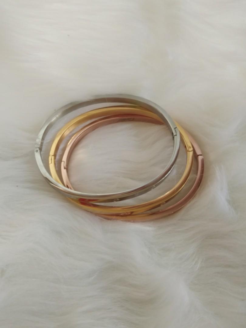 Tricolor Bangle Set (3 in 1 ), Women's Fashion, Jewelry & Organizers ...
