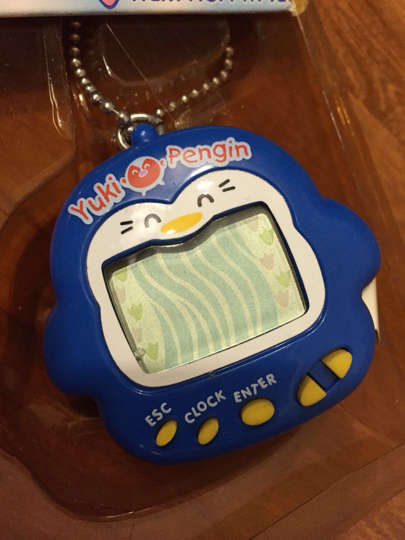 UNUSED! Unique Yuki Penguin Tamagotchi, Hobbies & Toys, Toys & Games on ...