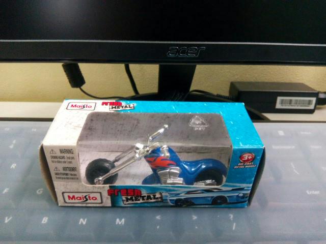 Vintage Maisto Lobo motorcycle, Hobbies & Toys, Collectibles ...