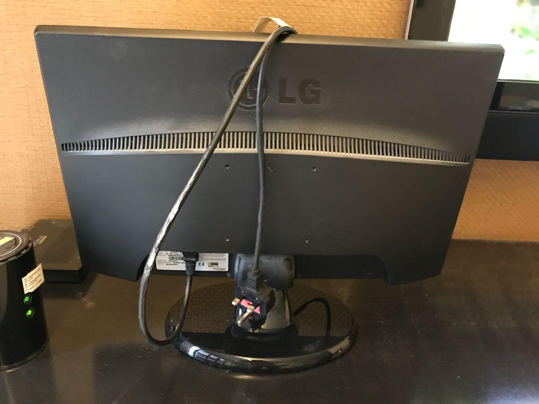 22 inch LG PC monitor and 20 inch Samsung TV, Everything Else on Carousell