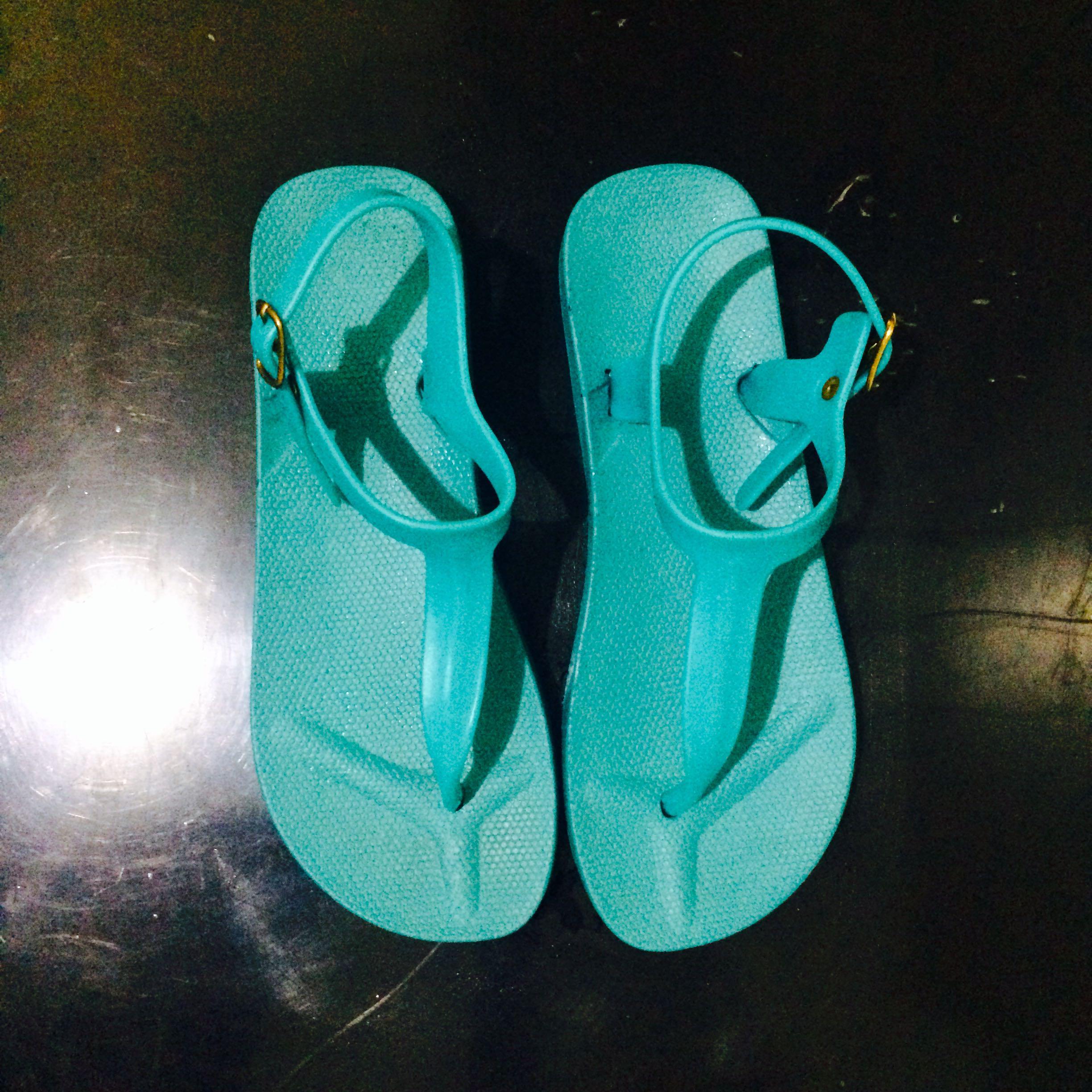 Caribbean T-strap Slippers, Women's Fashion, Footwear, Slippers and ...