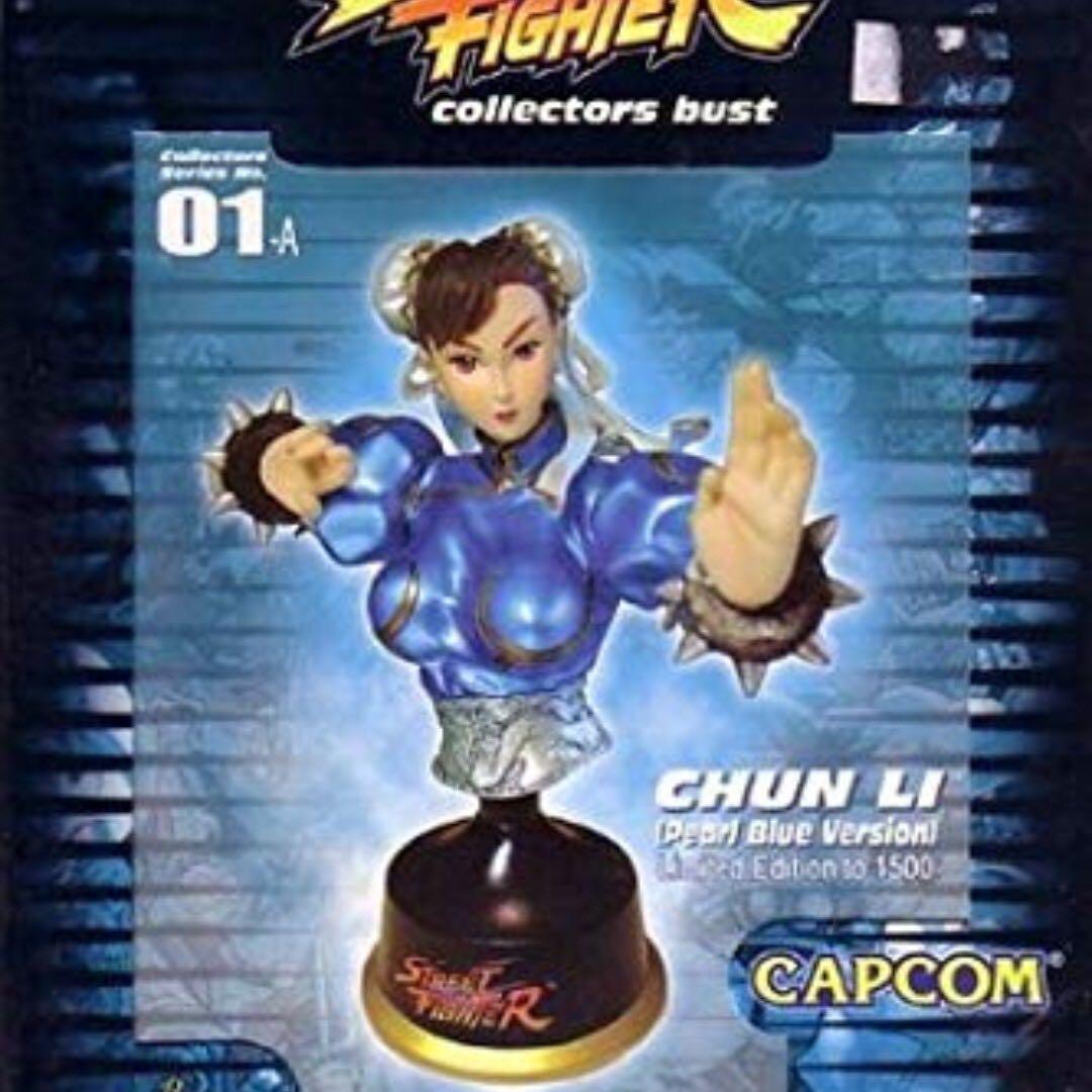 UDON comics Street Fighter Akuma + Chun Li Bust, Hobbies & Toys, Toys ...
