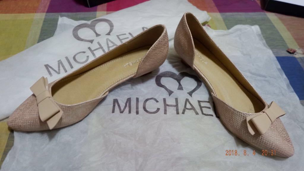 original brand new michaela shoes, Women's Fashion, Footwear, Sneakers ...
