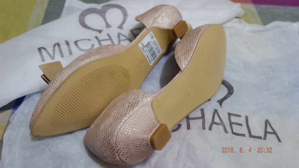 original brand new michaela shoes, Women's Fashion, Footwear, Sneakers ...
