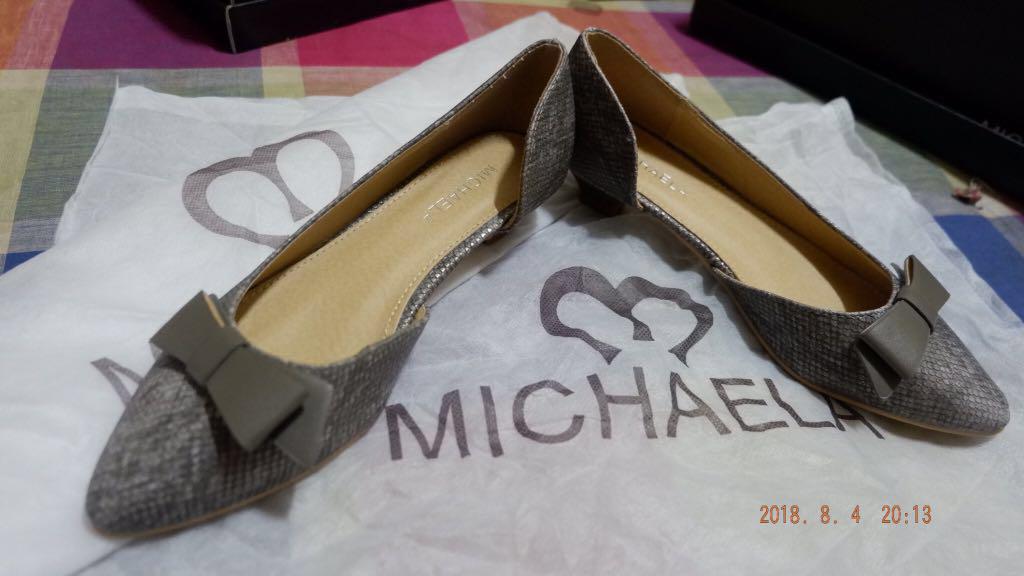 original michaela shoes, Women's Fashion, Footwear, Loafers on Carousell