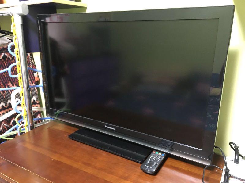 Panasonic TH- L32X30S 32" LED FULL HD TV, TV & Home Appliances, TV ...