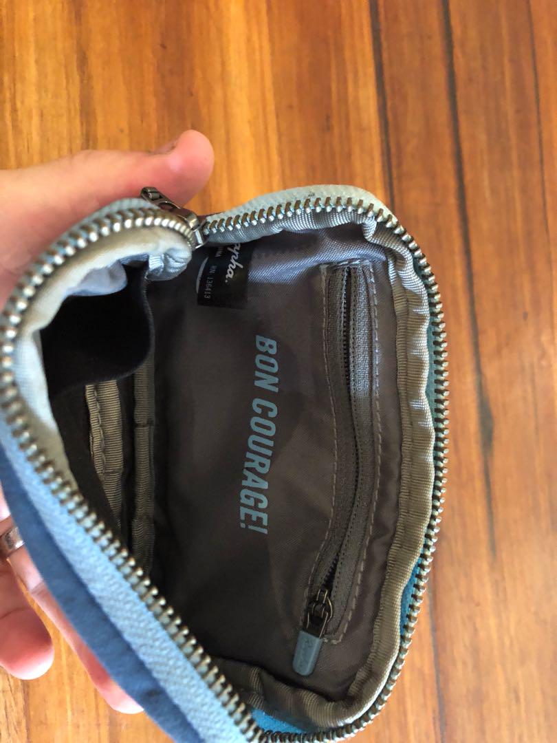 Rapha Essentials Wallet, Men's Fashion, Activewear on Carousell
