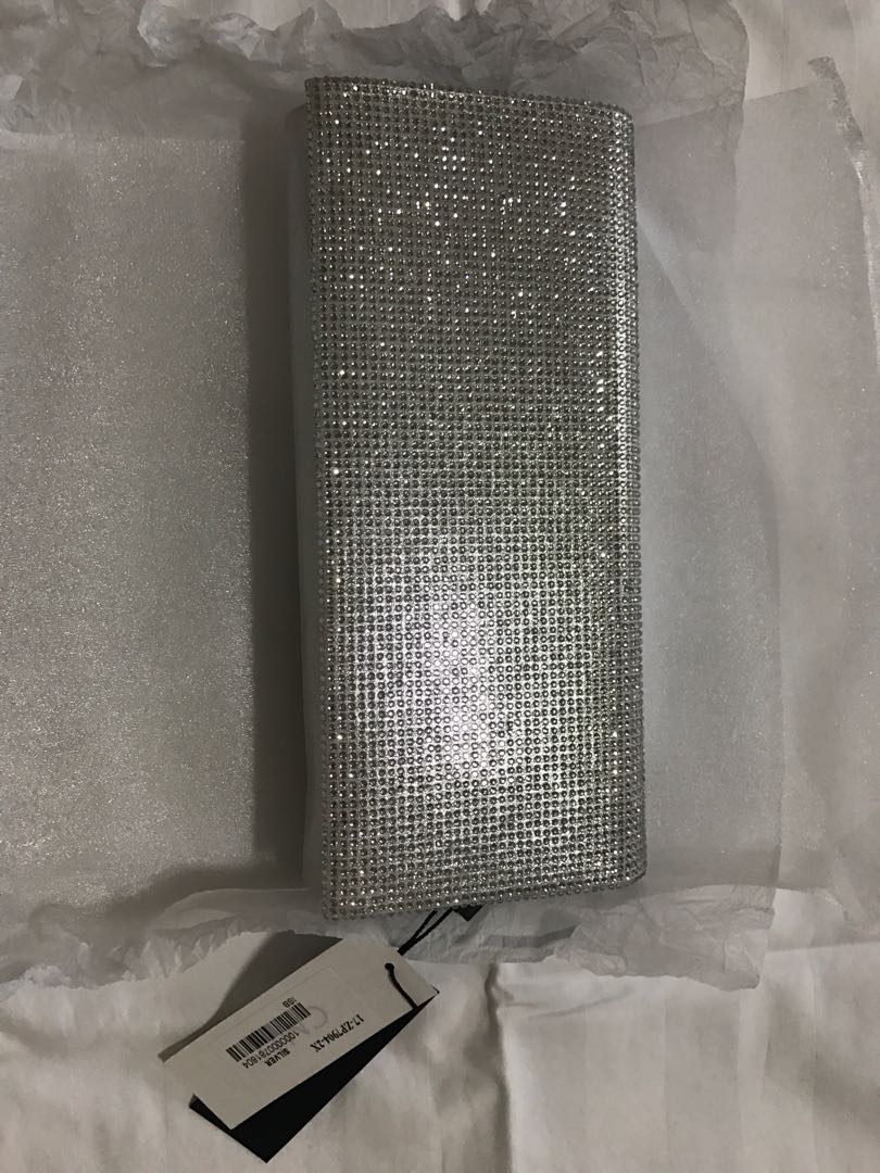 silver clutch, Women's Fashion, Bags & Wallets, Clutches on Carousell