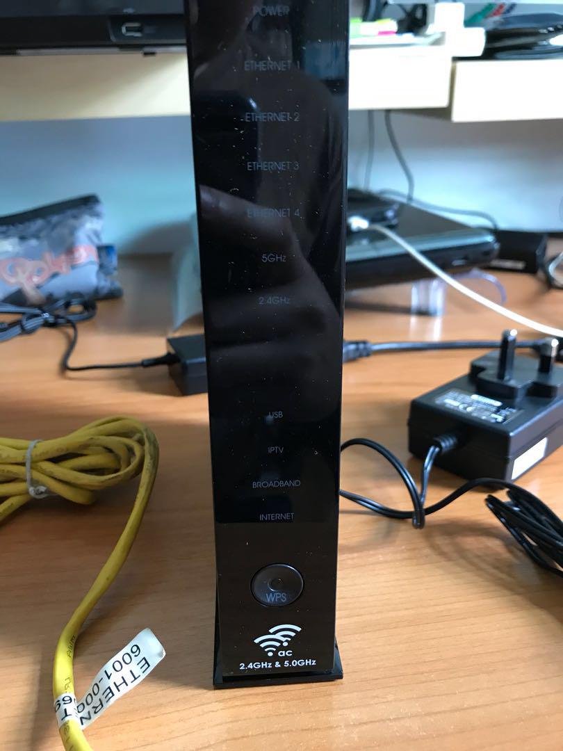 Singtel Aztech FG7003GRV(AC) Dual-Band Wireless Router, Computers ...