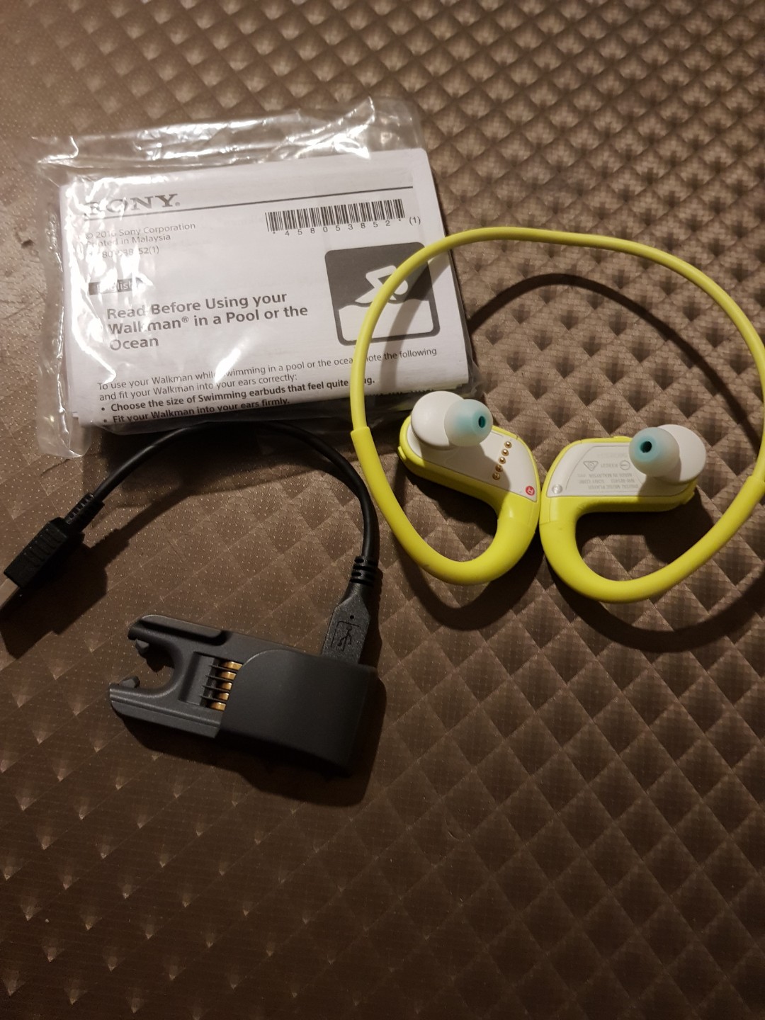 Sony walkman NW-WS413/WS414, Audio, Headphones & Headsets on Carousell