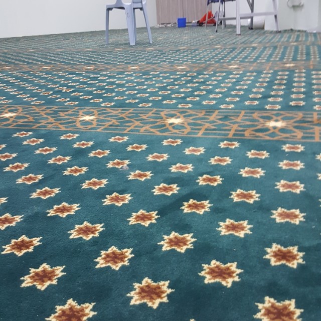 broadloom carpet musollah, Furniture, Home Decor, Others on Carousell