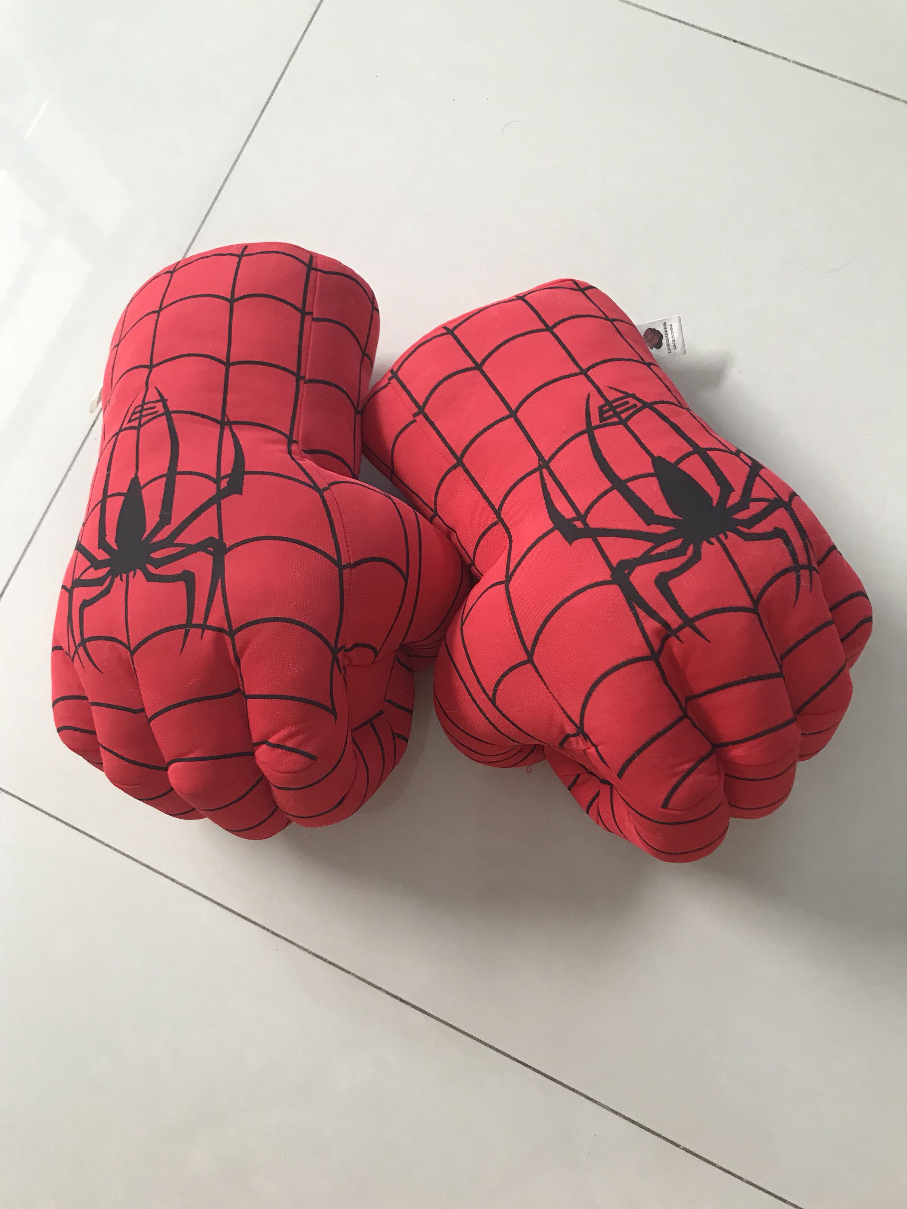 HUGE Spiderman Hand Gloves, Hobbies & Toys, Toys & Games on Carousell