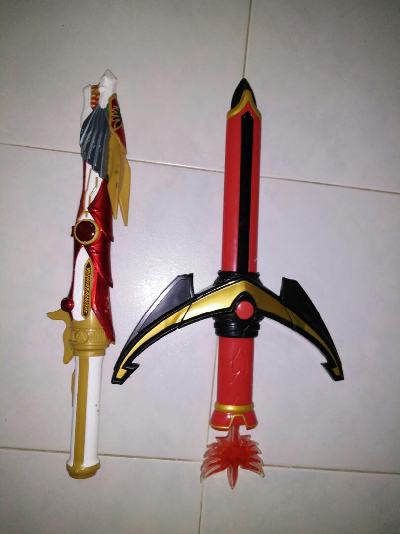 Power rangers mistiq...pedang merah function..yang naga da x function ...