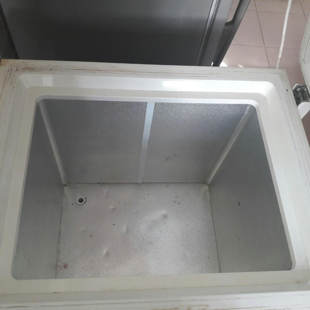 CHESS FREEZER, TV & Home Appliances, Kitchen Appliances, Refrigerators ...