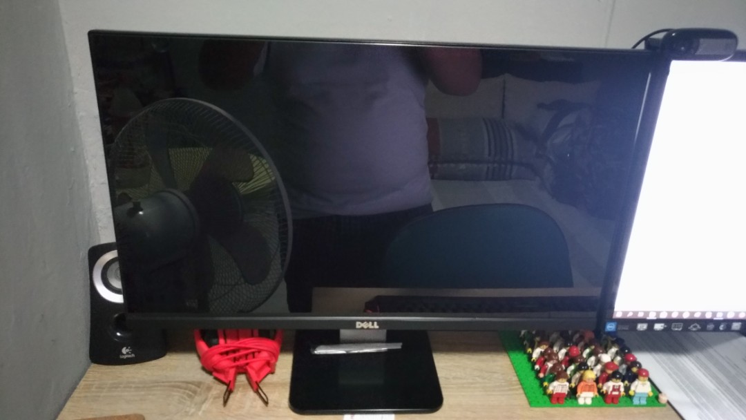 Dell Monitor (Got screen issues), Computers & Tech, Parts & Accessories ...