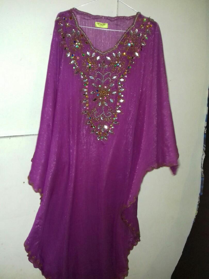 Gaun pesta / kondangan, Fesyen Wanita, Pakaian Wanita, Gaun & Rok di Carousell