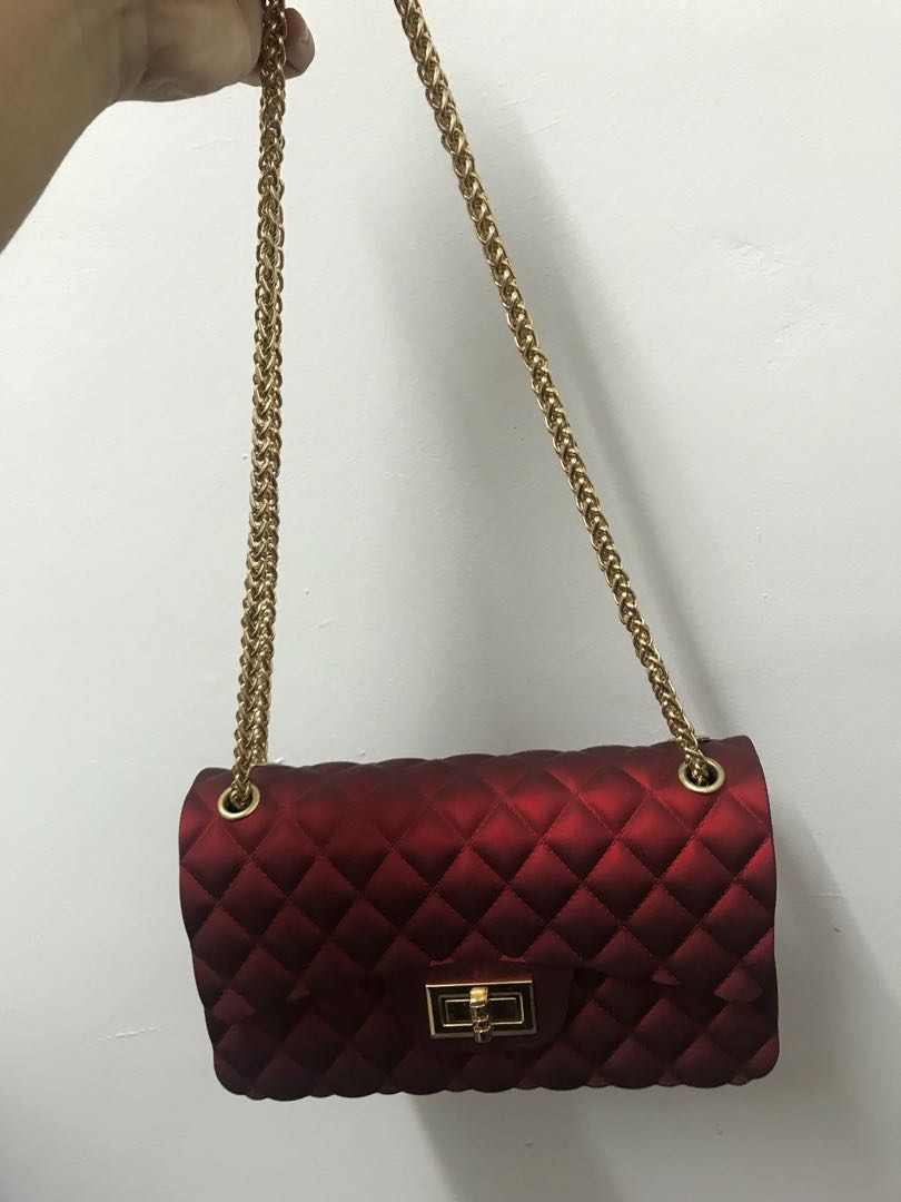 Handbeg, Women's Fashion, Bags & Wallets, Tote Bags on Carousell