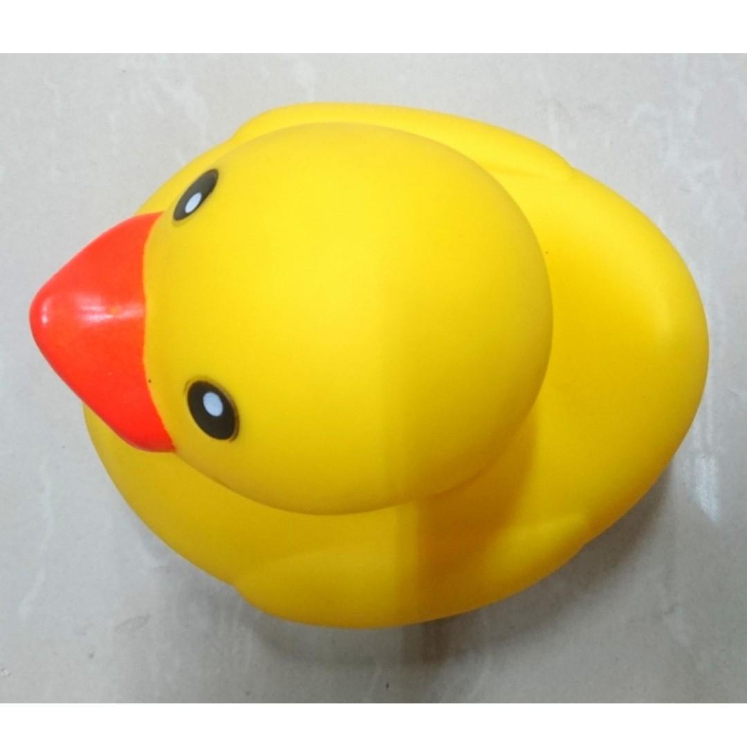Big floating Yellow rubber duck squeeze bath toy, Hobbies & Toys, Toys ...