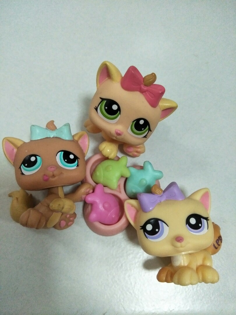 Littlest pet shop cat family set with fish, Hobbies & Toys, Toys ...