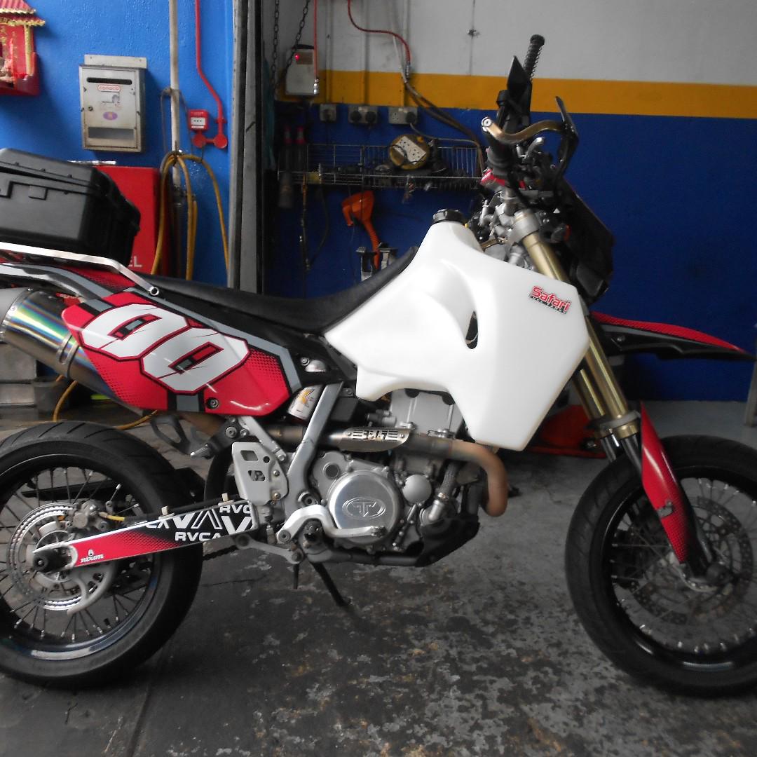 Safari Singapore Suzuki DRZ400SM DRZ400S DRZ400E 17 Litres 28 Litres ...