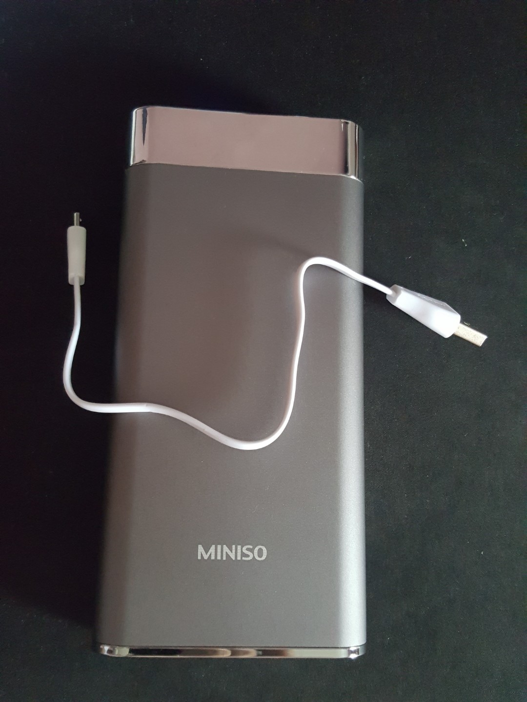 Miniso Powerbank 2000mAh, Mobile Phones & Tablets, Mobile & Tablet ...