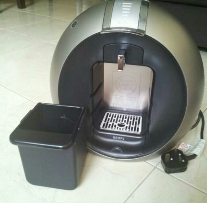 Nescafe Dolce Gusto Circolo, TV & Home Appliances, Kitchen Appliances ...
