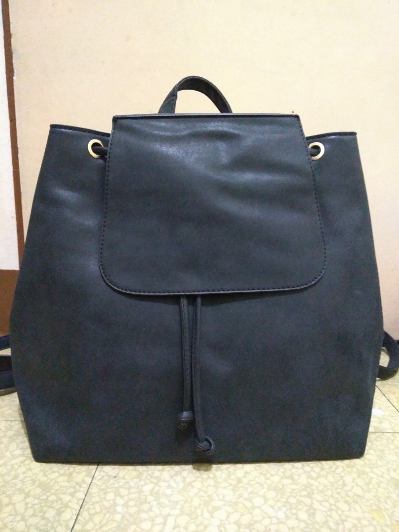 Parisian Black Backpack, Women's Fashion, Bags & Wallets, Backpacks on ...