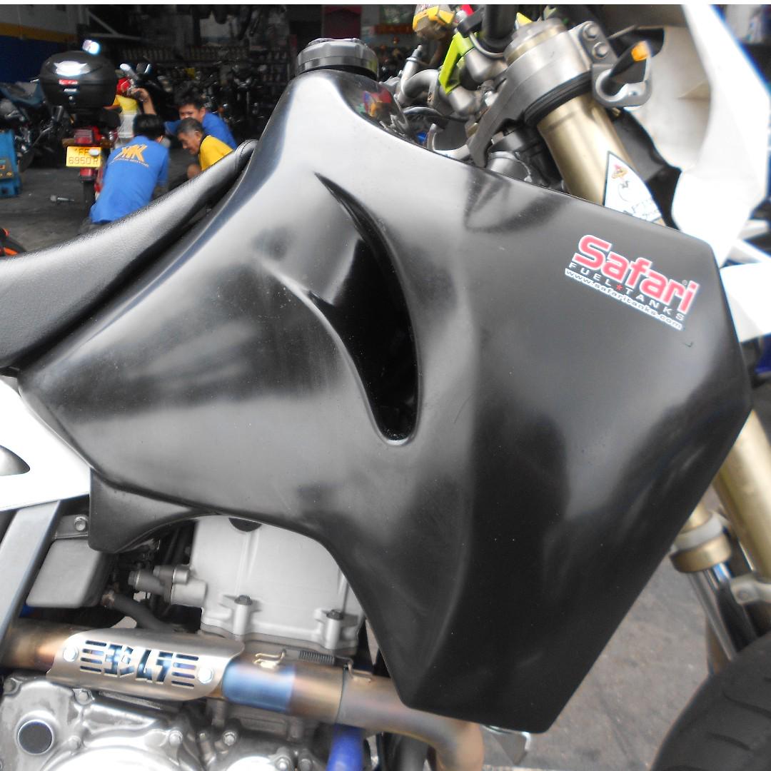 Safari Singapore Suzuki DRZ400SM DRZ400S DRZ400E 17 Litres 28 Litres ...