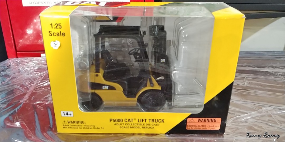 CAT P5000 Lift Truck Diecast, Hobbies & Toys, Toys & Games on Carousell